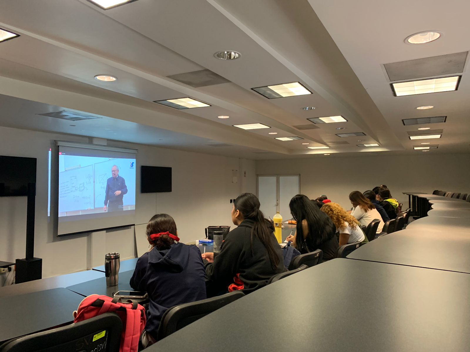 Estudiantes del TecNM campus León en 14° Maratón de matemáticas del ...